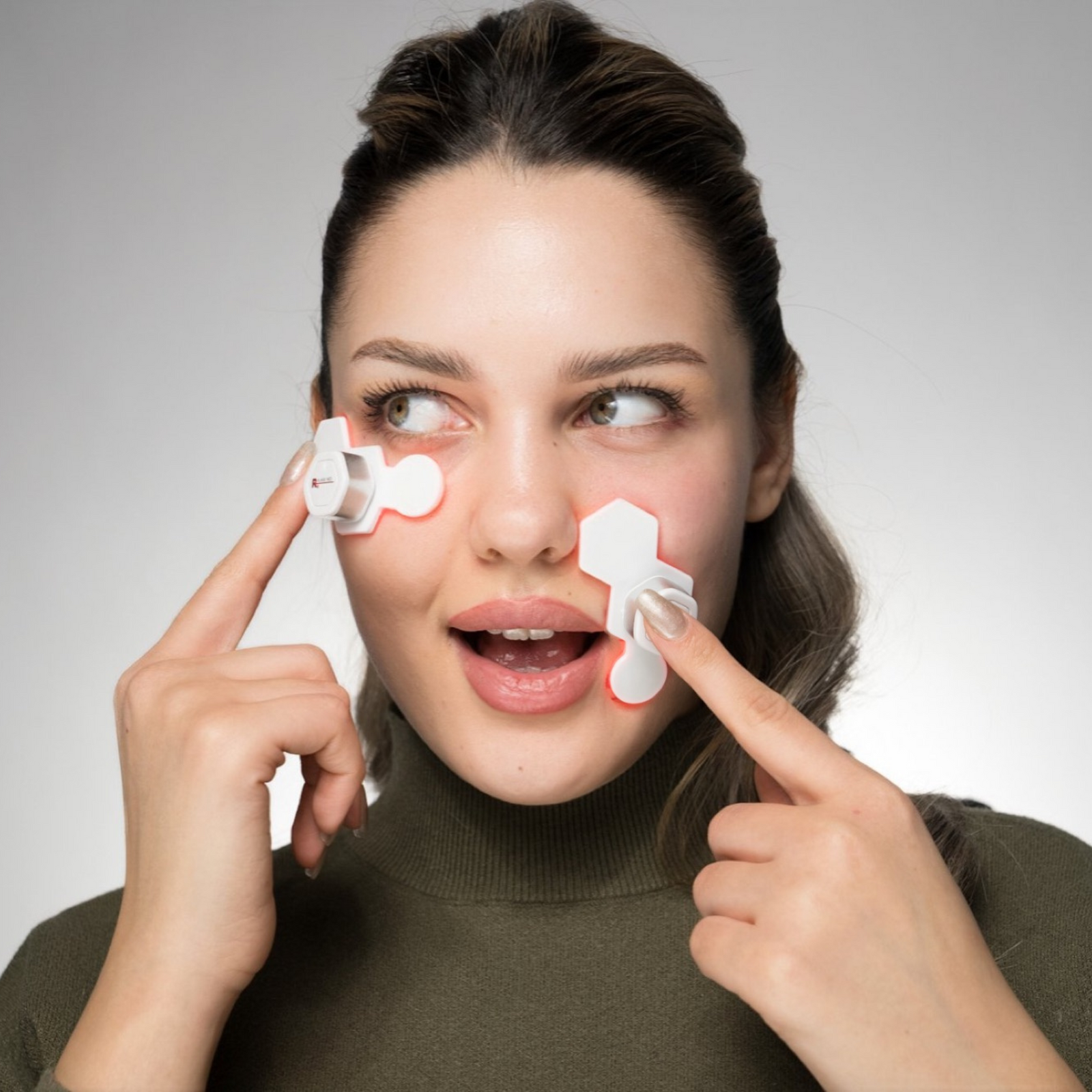 PlasmaGLO LED DUO -- UNDEREYE CORRECTOR